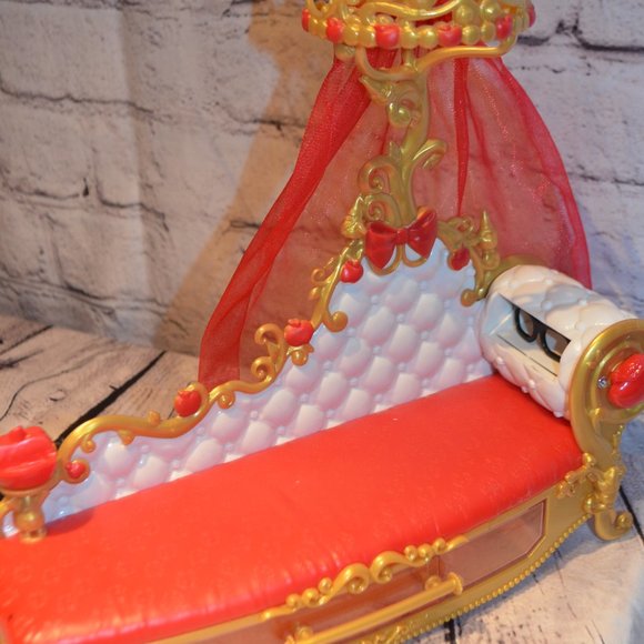 monster high | Toys | Monster High Ever After High Apple White Fainting ...